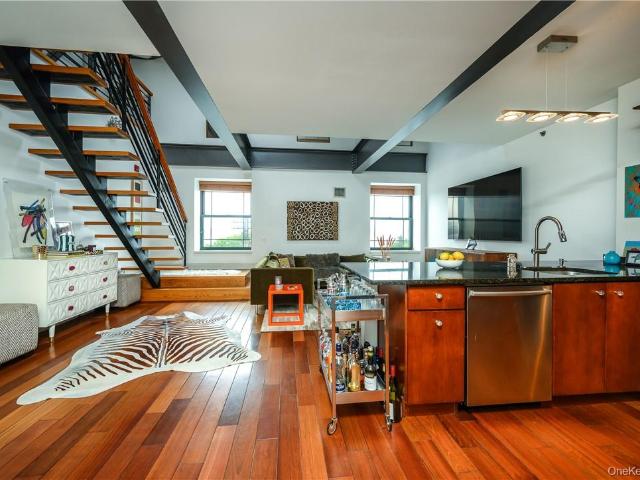 1 S Astor Street 502