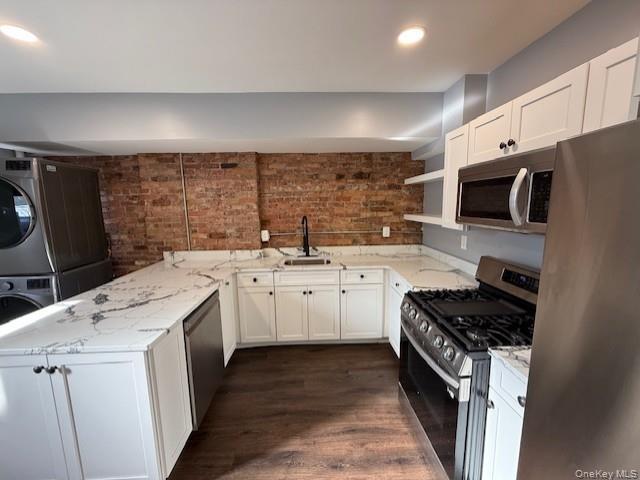 1 S. Hamilton Street 3