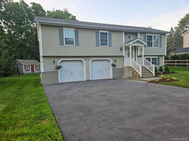 1 S Lynn St, Warwick, NY 10990