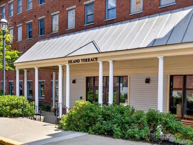 1 Saco Island Ter Unit 139, Saco, ME 04072