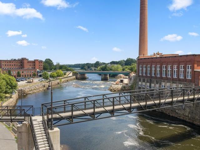 1 Saco Island Ter Unit 205, Saco, ME 04072