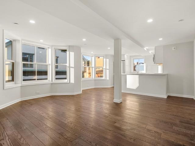 1 School St, Unit R2, Manchester, MA 01944 | MLS #73473