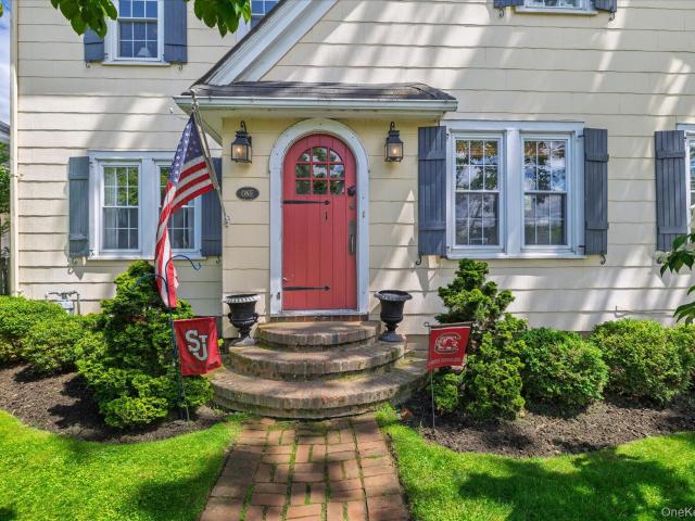 1 Schuyler Avenue