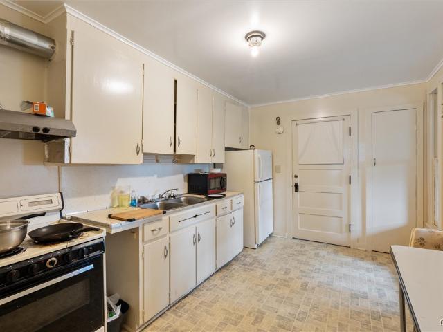 1 Seneca Avenue