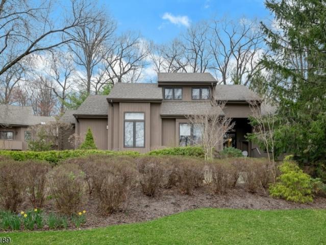 1 Sherwood Dr, Mountain Lakes, NJ 07046 | MLS #4018 | Compass