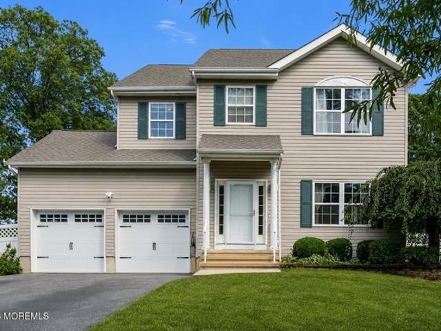 1 Sherrybrooke Dr, Howell, NJ 07731