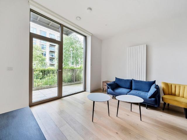 1 Shipwright Street, London E16, 2 bed flat to rent, £2,400 pcm | PrimeLocation