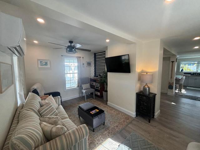 1 Simpson Avenue
