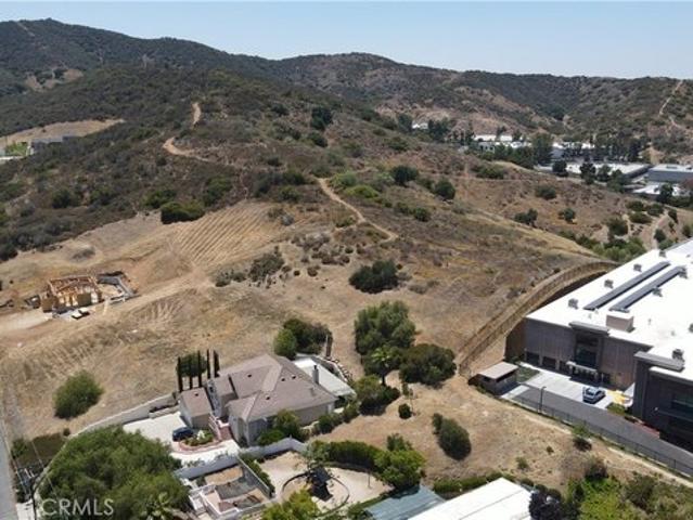 1 Skyline Dr, Thousand Oaks, CA 91361