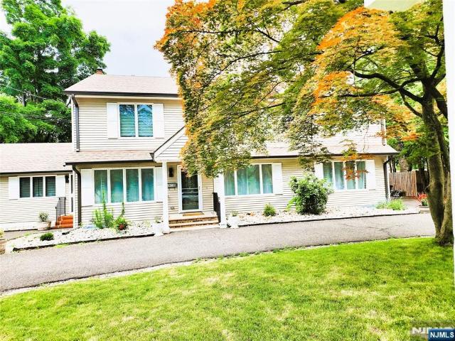 1 Soldier Hill Road 102, Paramus, US, NJ