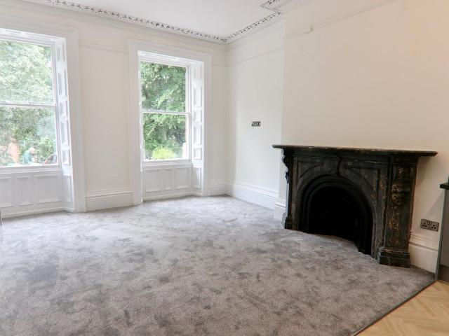 1 South Parade WF1, 2 bed flat to rent, £1,345 pcm | PrimeLocation