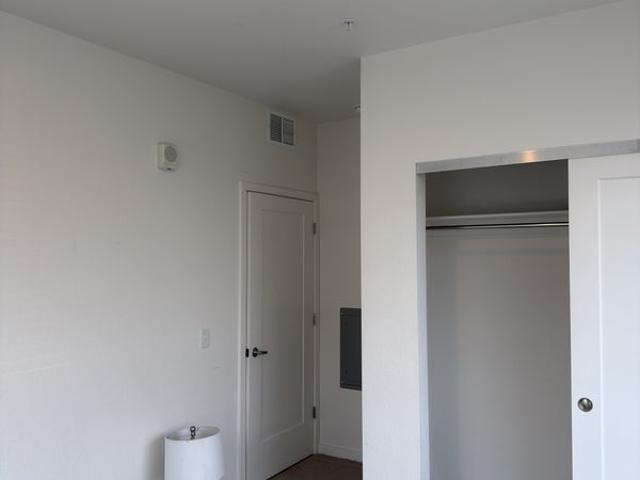 1 Spacious unfinished room for rent