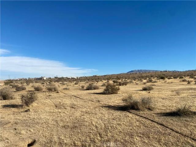 1 Tussing Ranch Rd, Apple Valley, CA 92308 | MLS #HD24008