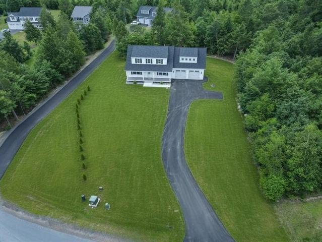 1 Tanya Ln, Brentwood, NH 03833