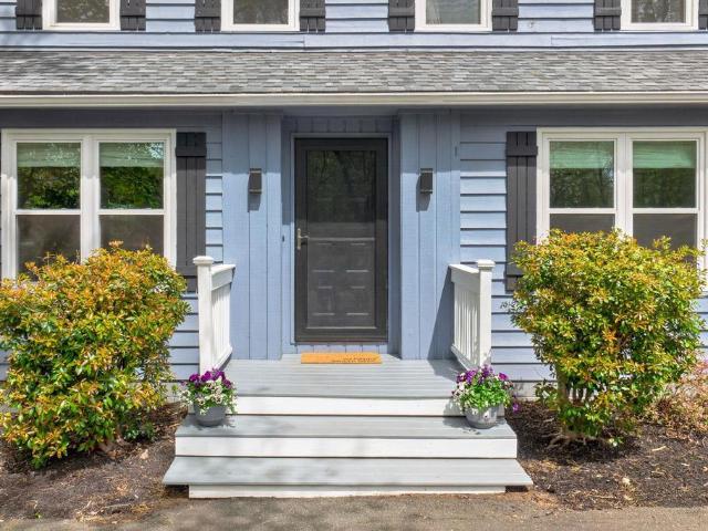 1 Tara Ct