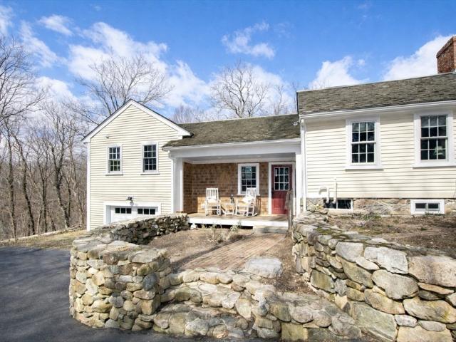 1 Thomas St, Plymouth, MA 02360 | MLS #73494 | Compass