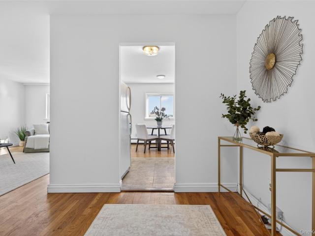 1 Toms Point Lane apt C Building 1