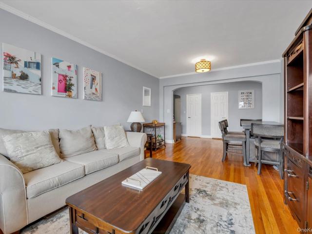 1 Town House Place 2E