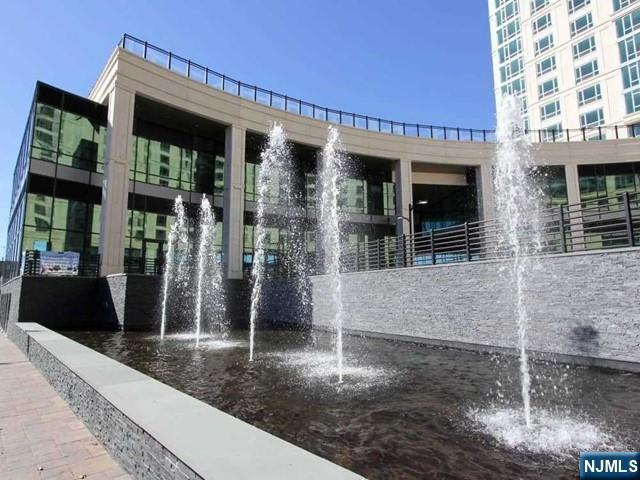1 Towne Centre Dr, Unit 1404, Cliffside Park, NJ 07010 | MLS #26005 | Compass