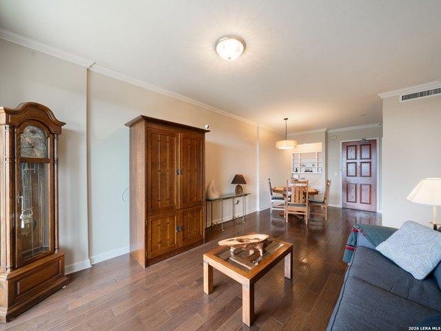 1 Towers Park Ln Apt 702, San Antonio, TX 78209