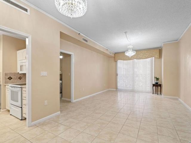 1 Towers Park Ln Apt 1813, San Antonio, TX 78209