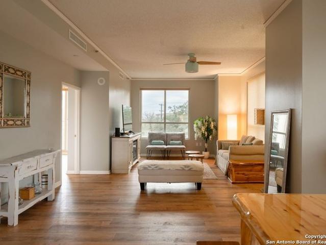 1 Towers Park Ln Apt 212, San Antonio, TX 78209