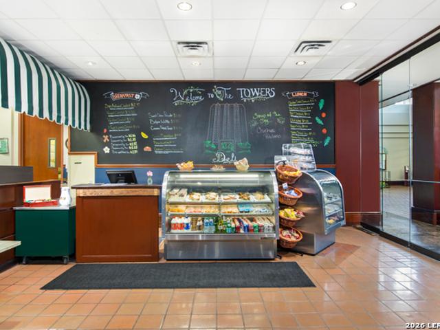 1 Towers Park Ln, Unit 1513
