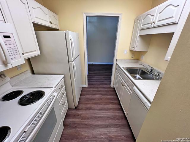 1 Towers Park Ln, Unit 205, San Antonio, TX 78209 | MLS #1847 | Compass