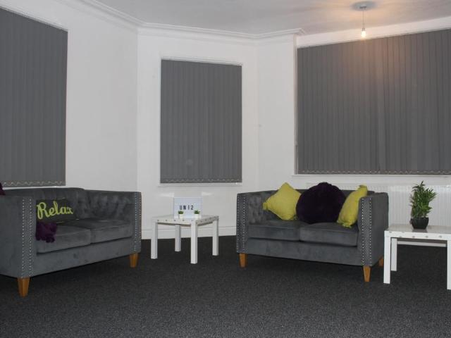 1 Trinity Avenue, Lenton, Nottingham. 3 bed house to rent £1,950 pcm £450 pw