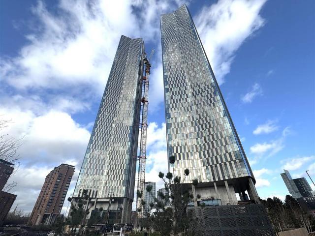 1 Trinity Way, Manchester M3 2 bed apartment to rent £1,745 pcm £403 pw