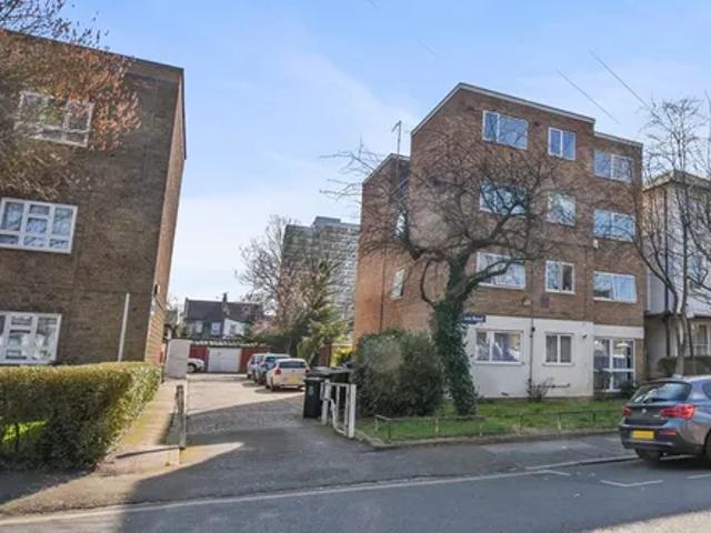 1 Truro Road, London, N22 8EH, United Kingdom | 3 bed apartment for rent #167775377 | Rentberry