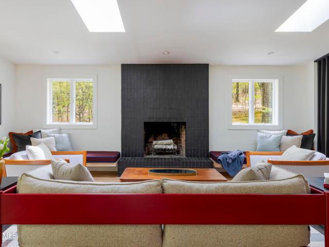 1 Van Bueran Drive