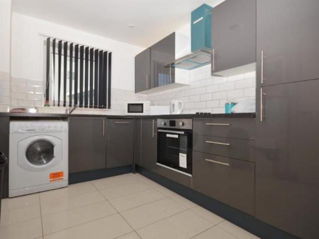 1 Venus House, 160 Westferry Road, Isle Of Dogs, Canary Wharf, London E14, 1 bed flat to rent, £1,842 pcm | PrimeLocation