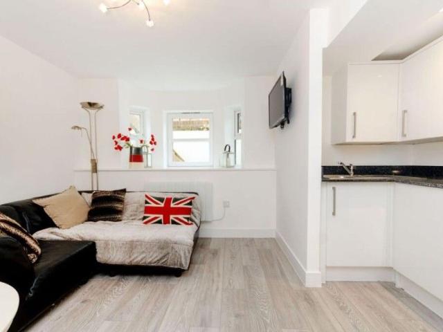 1, Victoria Road, Guildford, Surrey, GU1