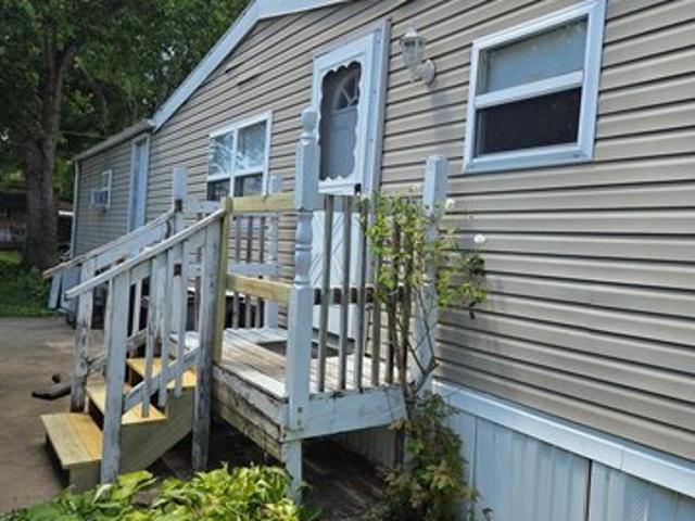 1 Victory Ave Trlr 77, Pennsville, NJ 08070
