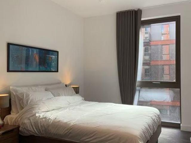 1 Viaduct Gardens, SW11 1 bed flat to rent £3,553 pcm £820 pw
