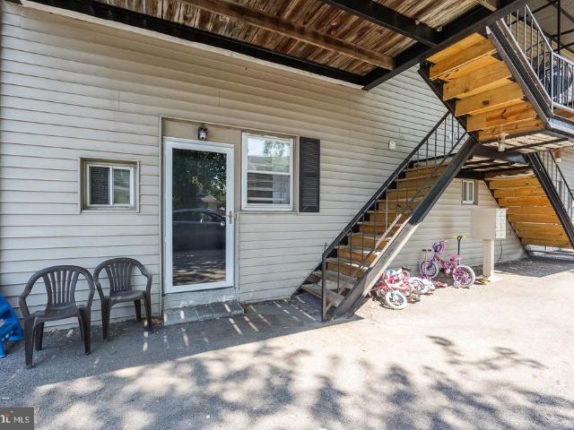 1 W 6Th Avenue