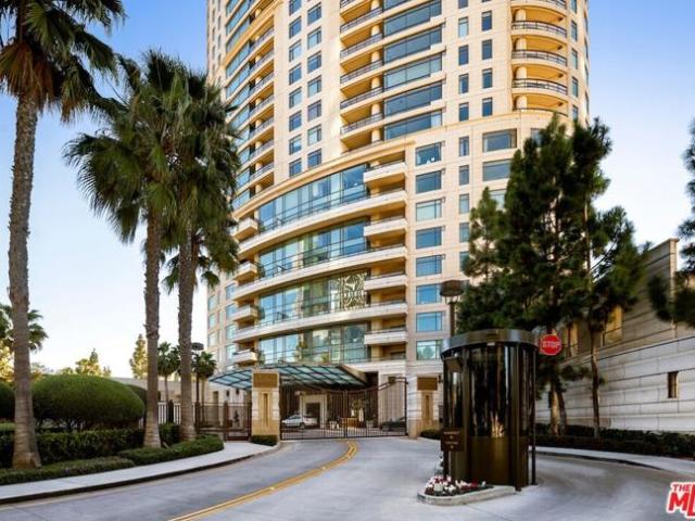 1 W Century Dr #7D Los Angeles, CA 90067