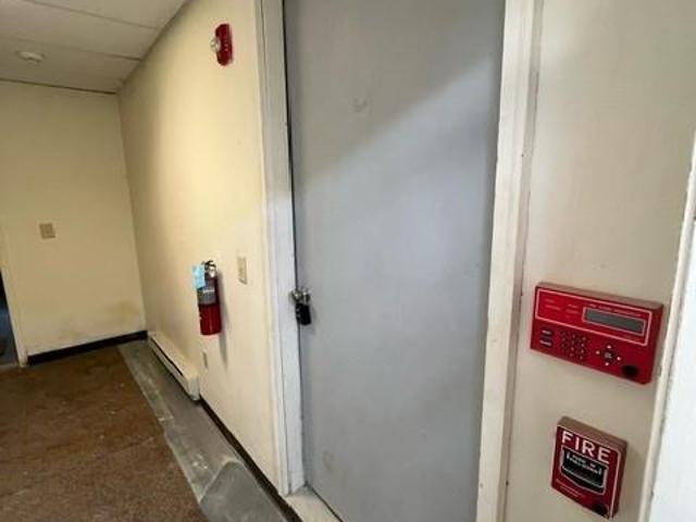 1 W Garibaldi Avenue 8