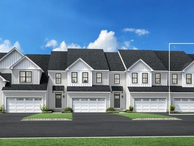 1 Walden Ct, Danbury, CT 06810