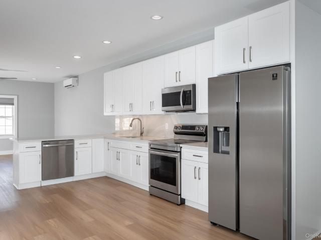 1 Wallace Court 5