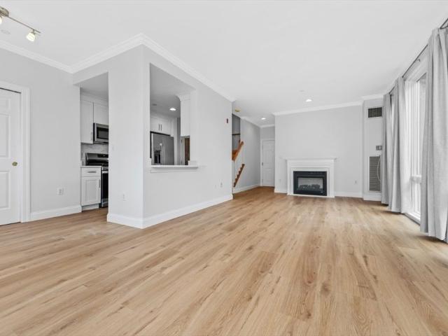 1 Warren St Unit 109, Boston, US, MA