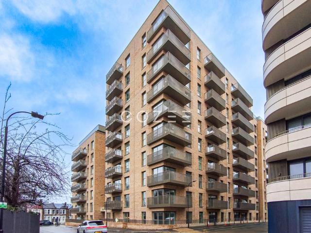 1 Watermeadow Ln, London SW6 2 bed flat to rent £3,400 pcm £785 pw