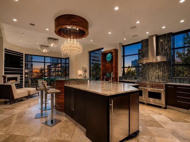 1 Waterway Ct Apt 4E, The Woodlands, TX 77380