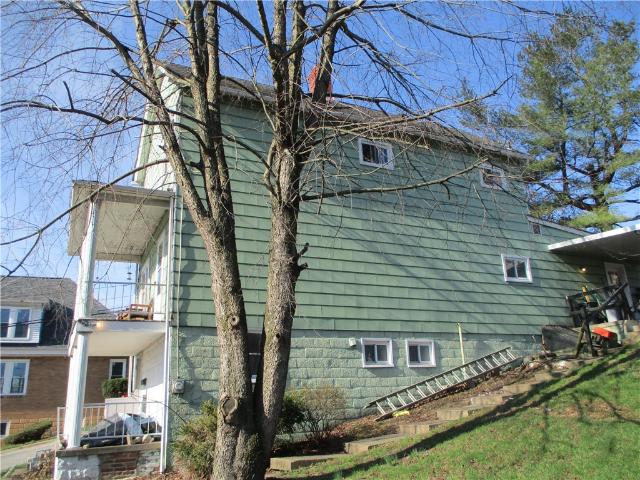 1 Watkins Ave