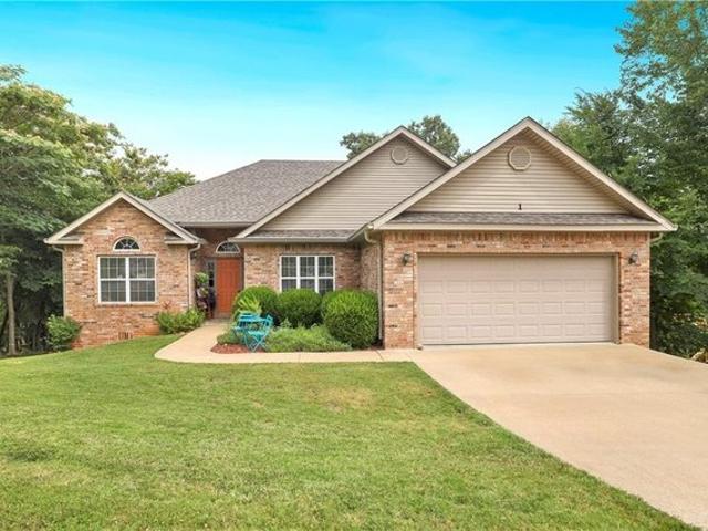 1 Webb Ln, Bella Vista, AR 72714