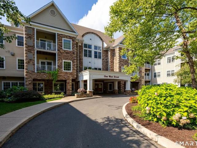1 West St Unit 215, Simsbury, CT 06070