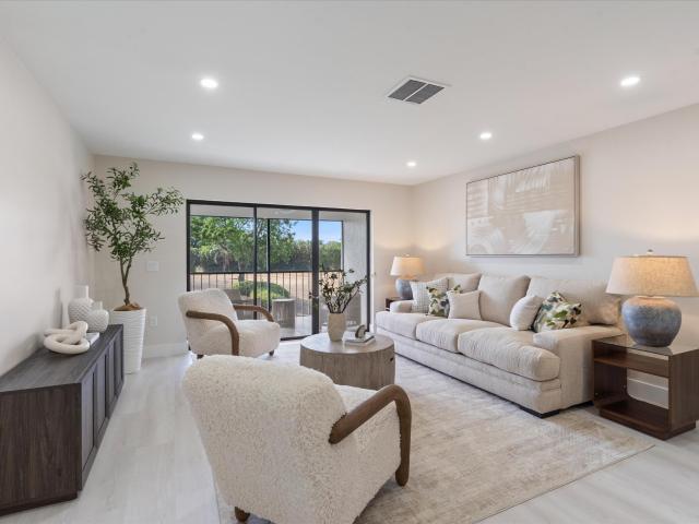 1 Westgate Ln, Unit 1D, Boynton Beach, FL 33436 | MLS #B26015 | Compass