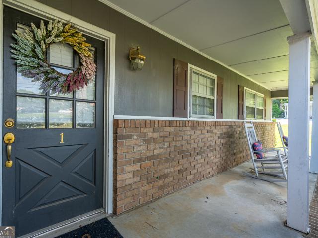 1 Westlyn Drive SW