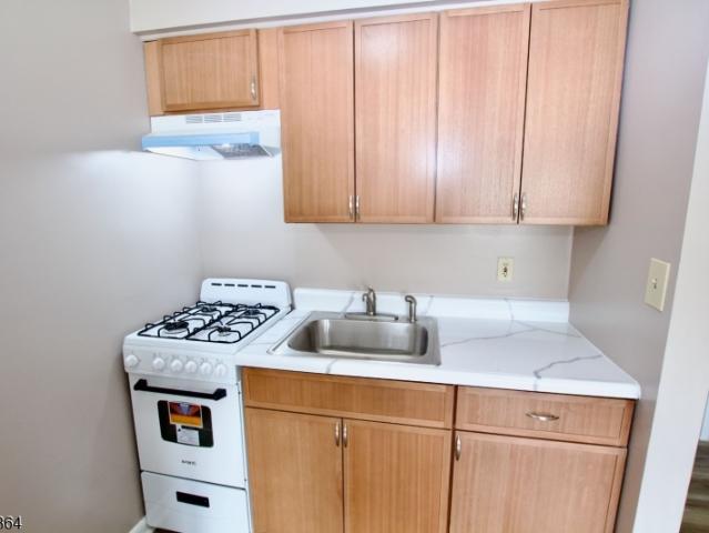 1 Wilson Rd. 6A